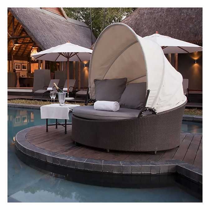 Round shape outdoor garden sun bed with canopy - Omg Furniture