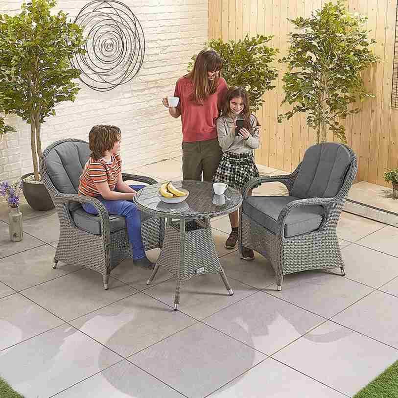 Two seater wicker chair with center table - Omg Furniture